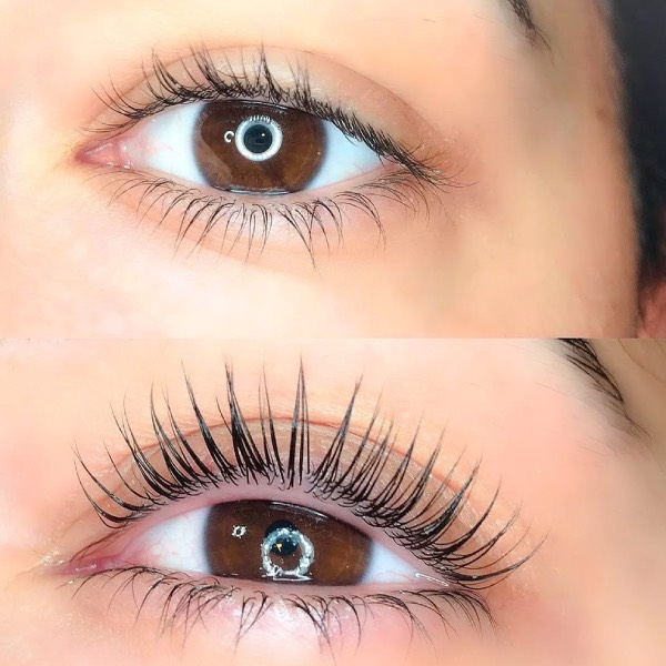 Is Mascara No Longer an Option for Gen Zs?